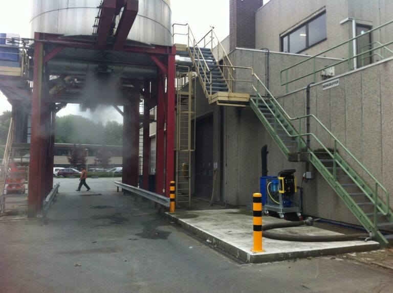 Ports and transhipment - Spraystream