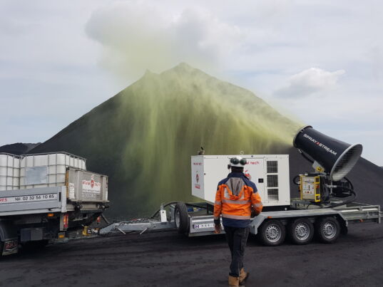 Fixation of stock piles - Spraystream